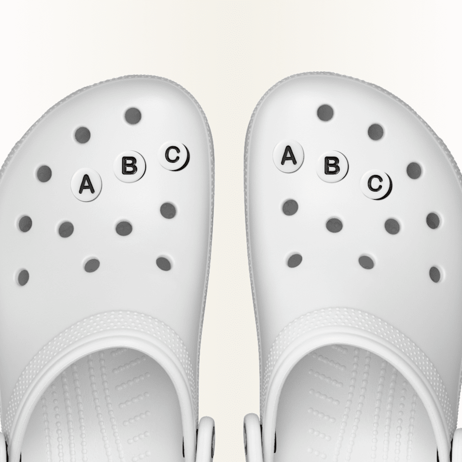 Tiny Friendship Letter S Jibbitz™ charms - Crocs
